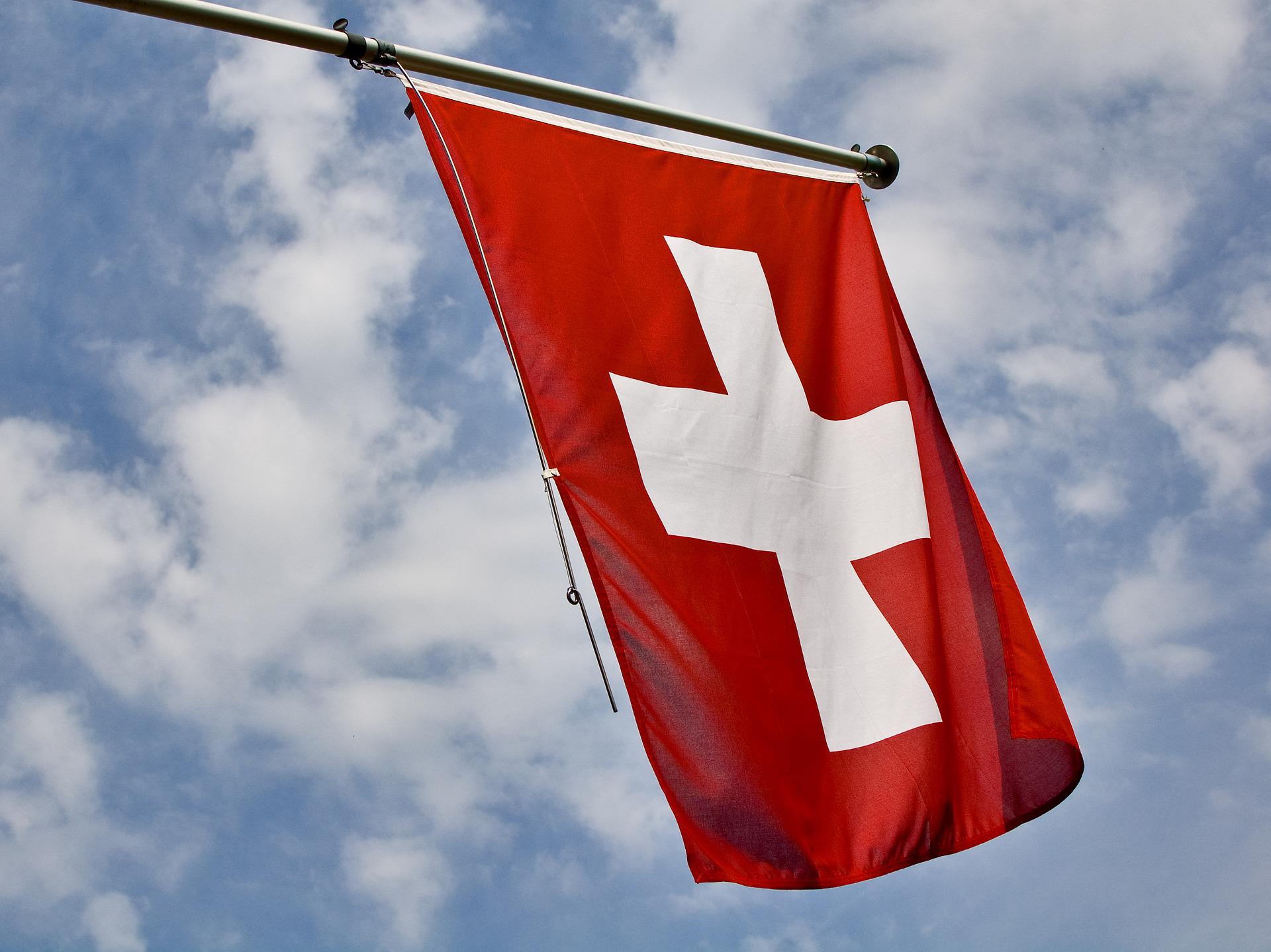 La Svizzera: Un Esempio di Eccellenza, Cultura e Sostenibilità - TICINO ...