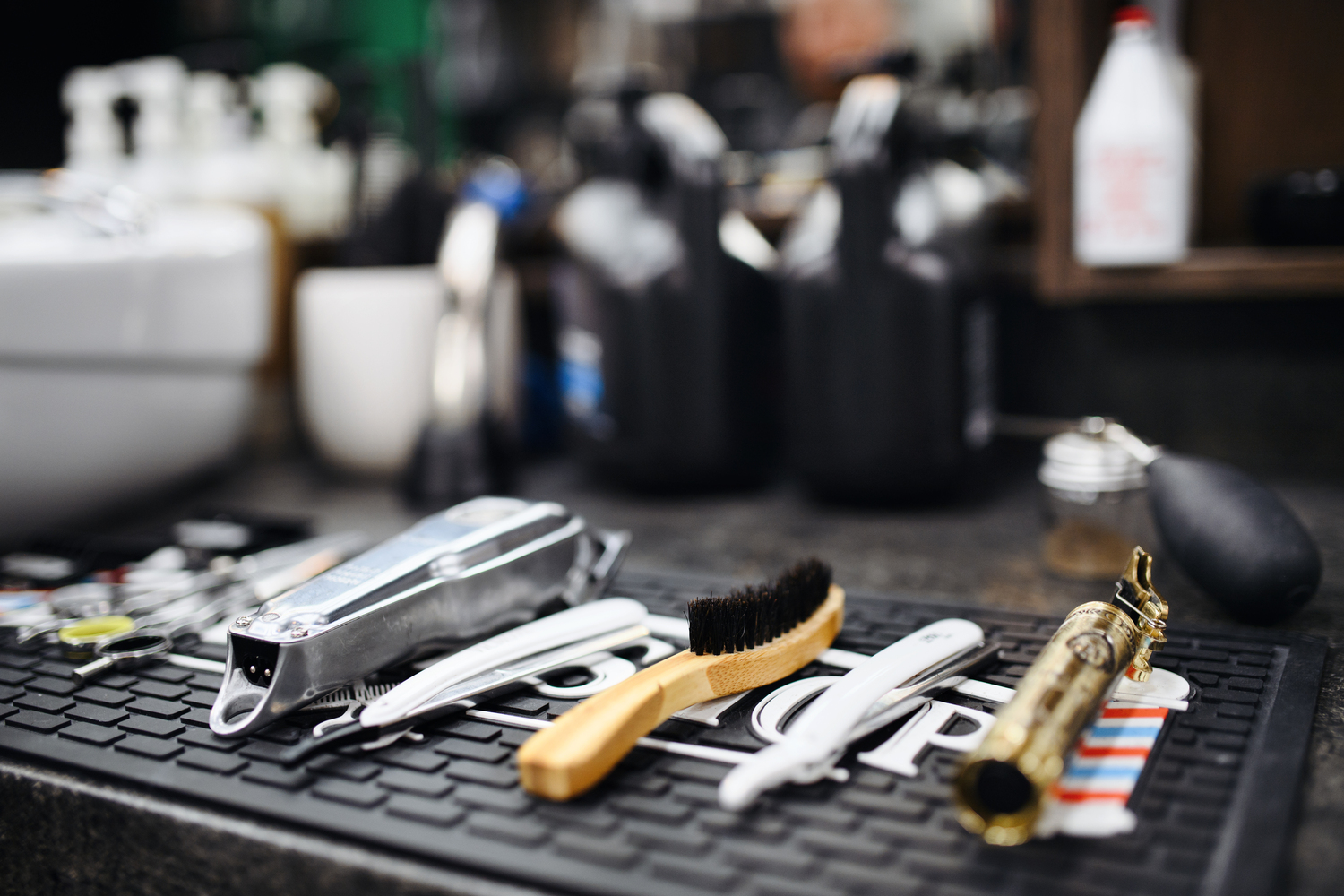 BARBER ROOTS LUGANO: L’OASI DI BENESSERE PER L’UOMO A 360 GRADI ...
